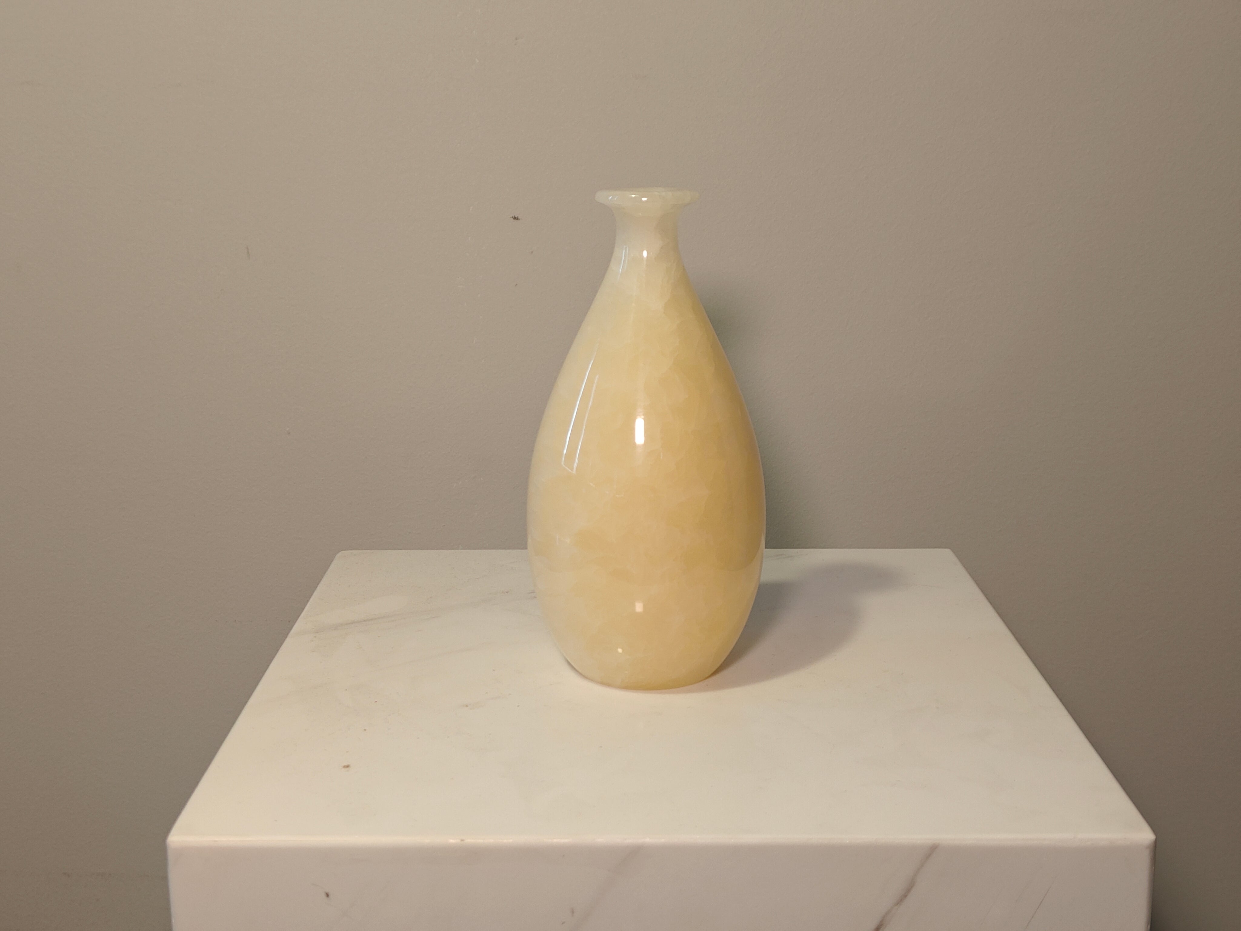 Natural Marble handicraft article - Small vase – I.D STONE